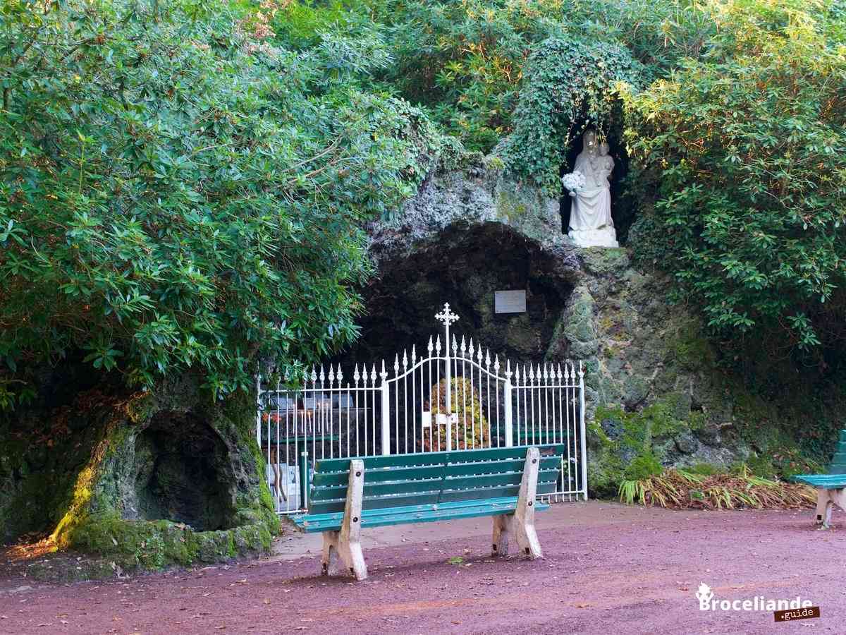 Le Tombeau de Merlin | Guide de Brocéliande